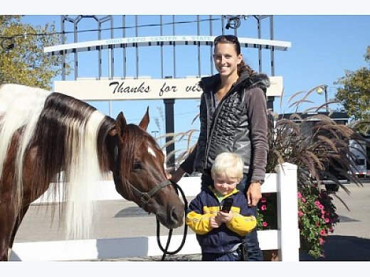 Heza Hollywood Legend